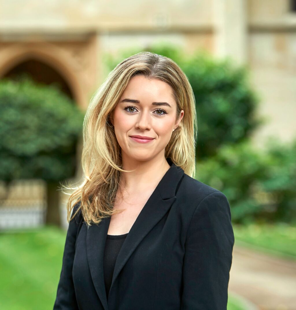 Elizabeth Walsh - 4 Stone Buildings